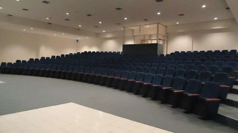 Retractable Auditorium Seating For Event Center - Home Theater Seating ...